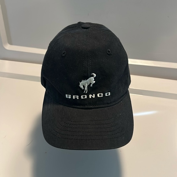 Ford | Accessories | Ford Bronco Black Embroidered Logo Hatcap Strap ...